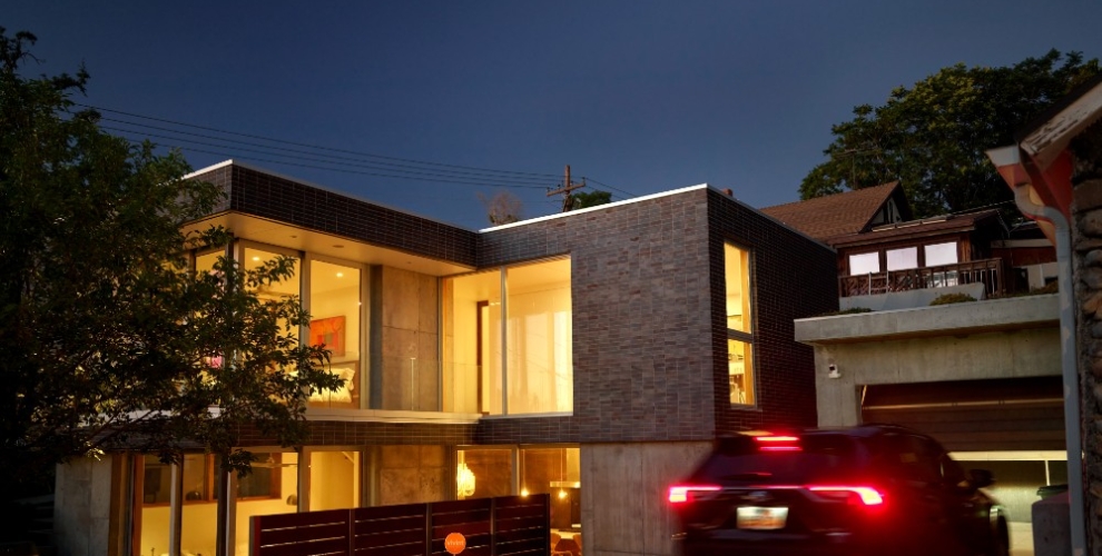 How Home Alarm System Sensors Work and How to Replace Them | Vivint